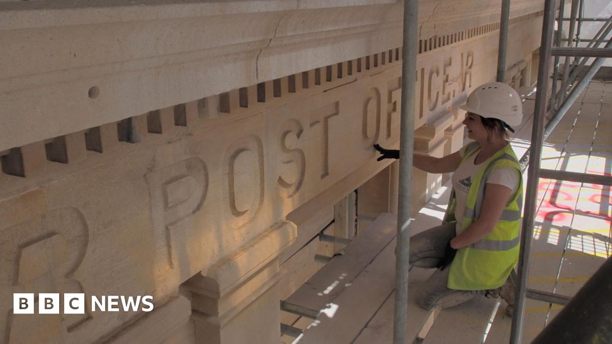 Lowestoft: Former post office restoration is complete - BBC News