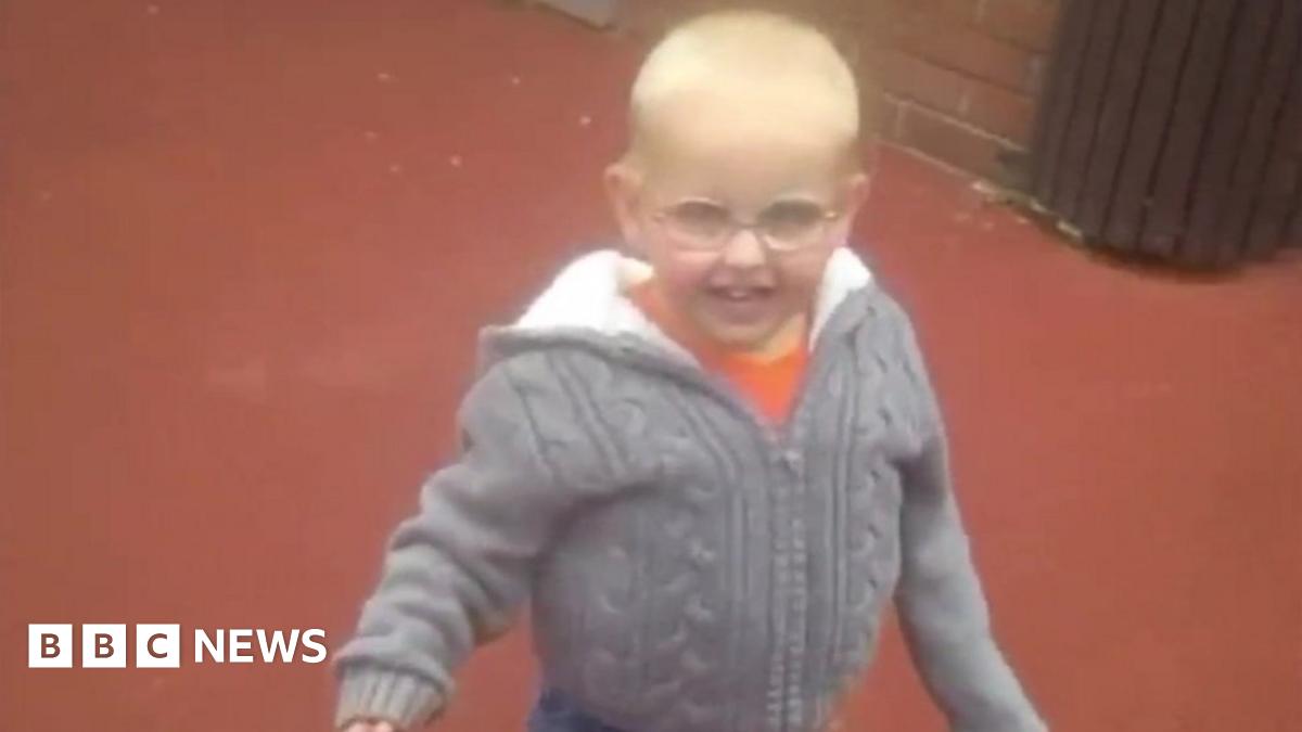 Daniel Hunt: Hospitals apologise five years after boy's death - BBC News