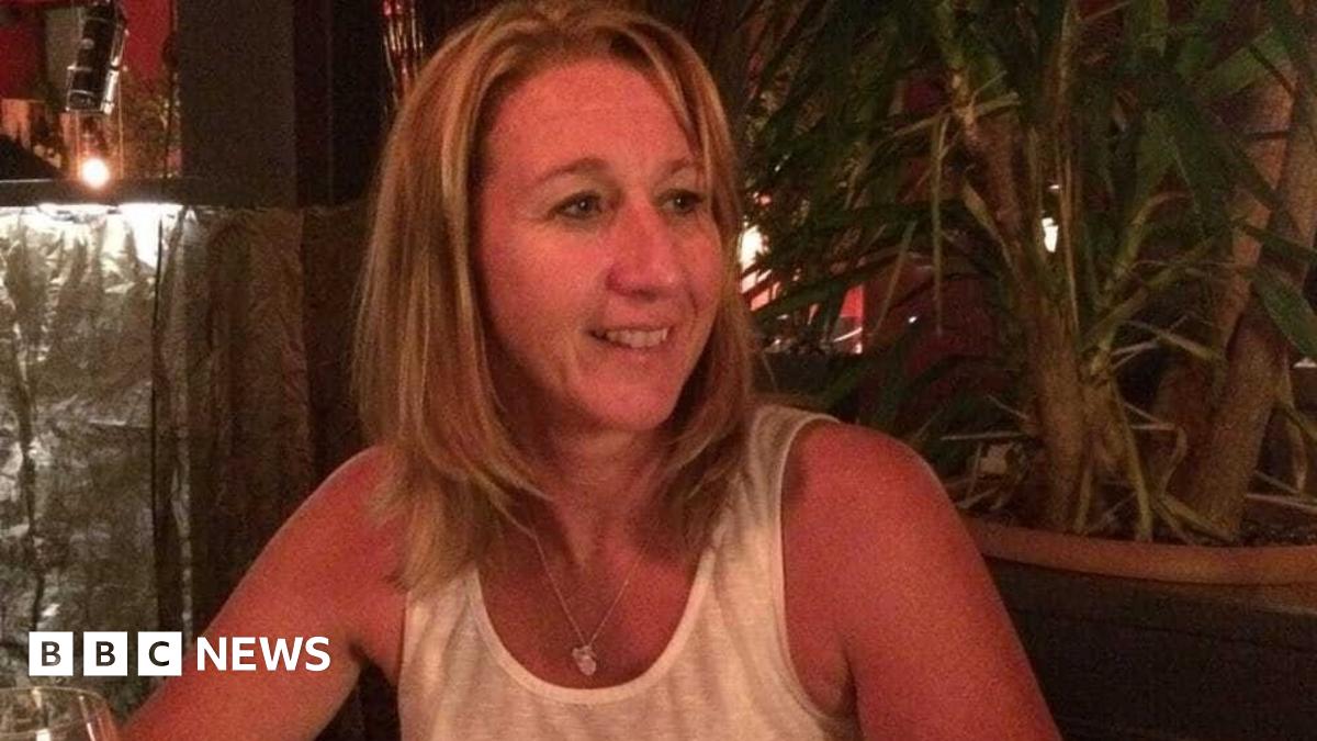 A41 Chester crash: Woman who died was 'devoted wife and loving mum ...