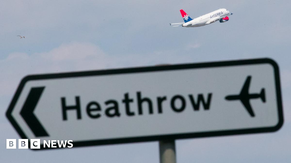 Heathrow owner halts future UK investment over Brexit - BBC News