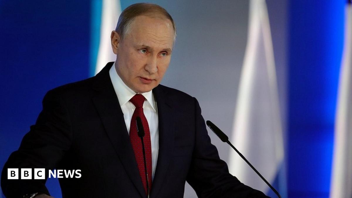 Russian government resigns as Vladimir Putin plans future - BBC News
