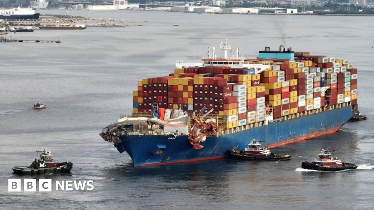 Dali: Ship that hit Baltimore bridge on the move again - BBC News