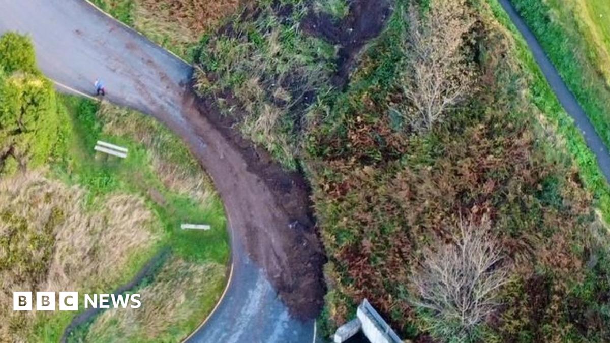 Wales weather: Landslide wrecks Nefyn road after heavy rain - BBC News