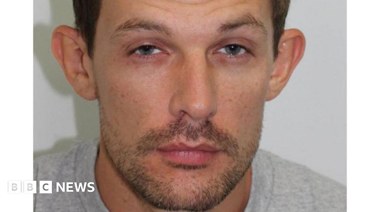 James Whitlock charged with Pentonville prison escape - BBC News