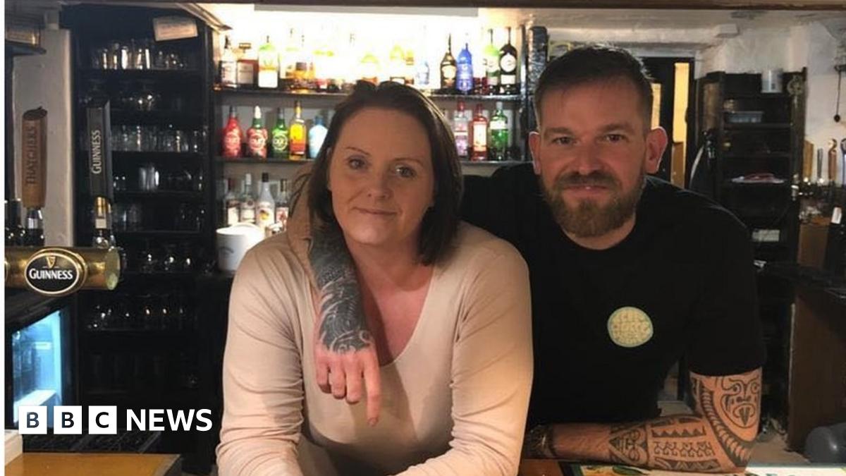 Former bar manager reopens historic Berrynarbor pub - BBC News