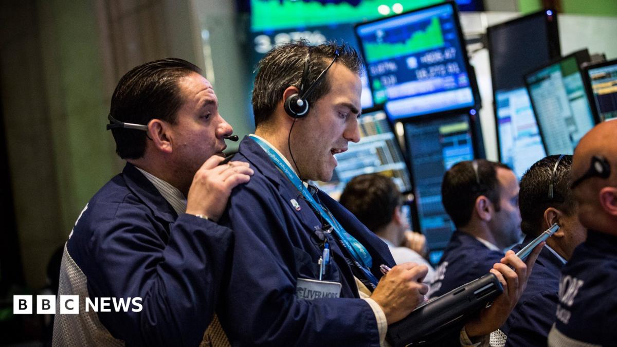 Global stock markets hit by weak Chinese data - BBC News