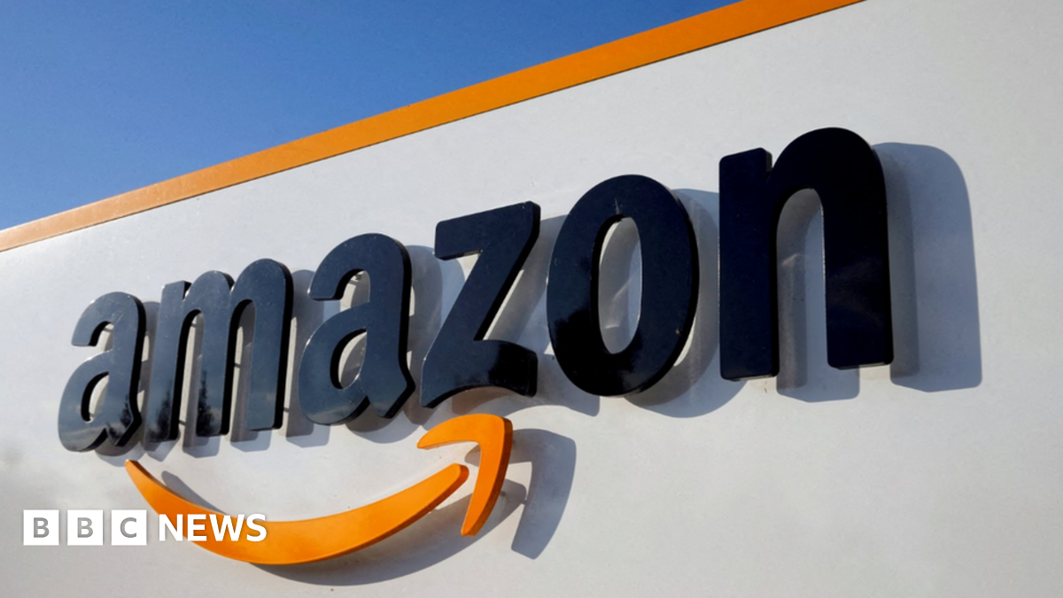 Amazon opens new distribution hub in Poole - BBC News