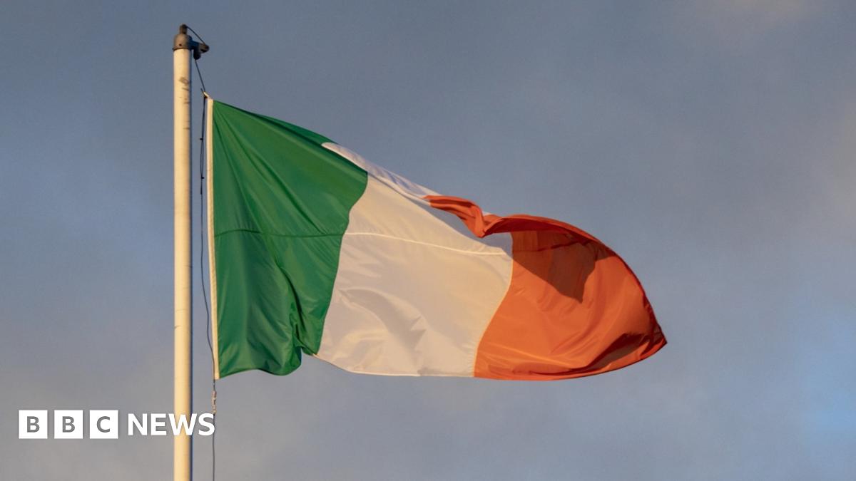 Downing Street deletes post about Northern Ireland with Irish flag ...