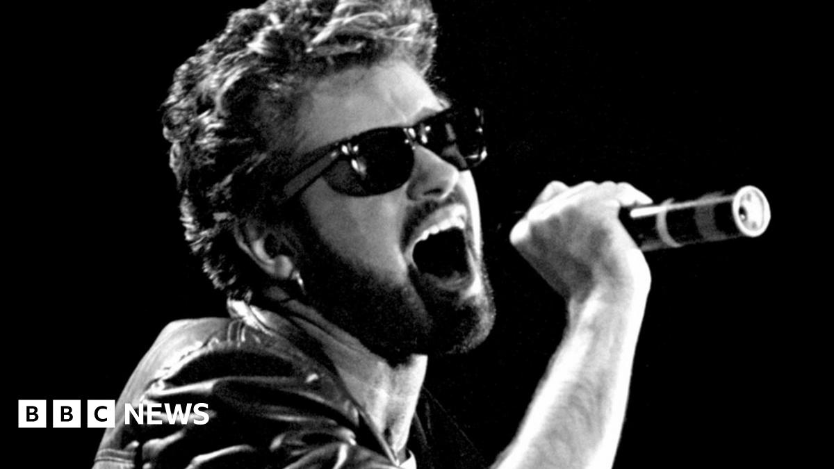 George Michael: Life in pictures - BBC News