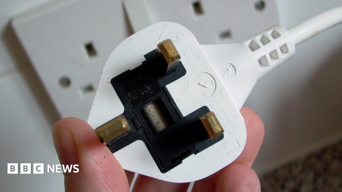Where do people plug in their phones without being charged for charging ...