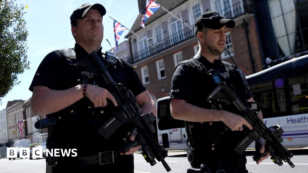 Rural police 'could routinely carry guns' - BBC News