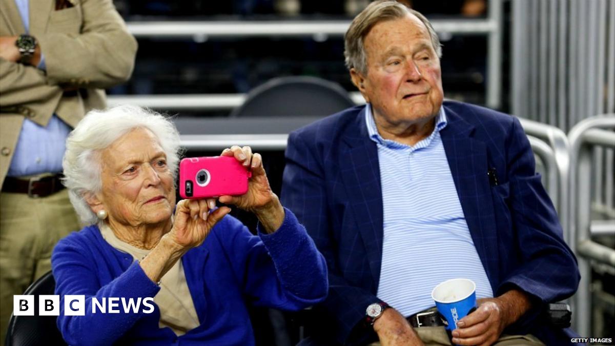 US election 2016: George HW Bush 'to vote for Clinton' - BBC News