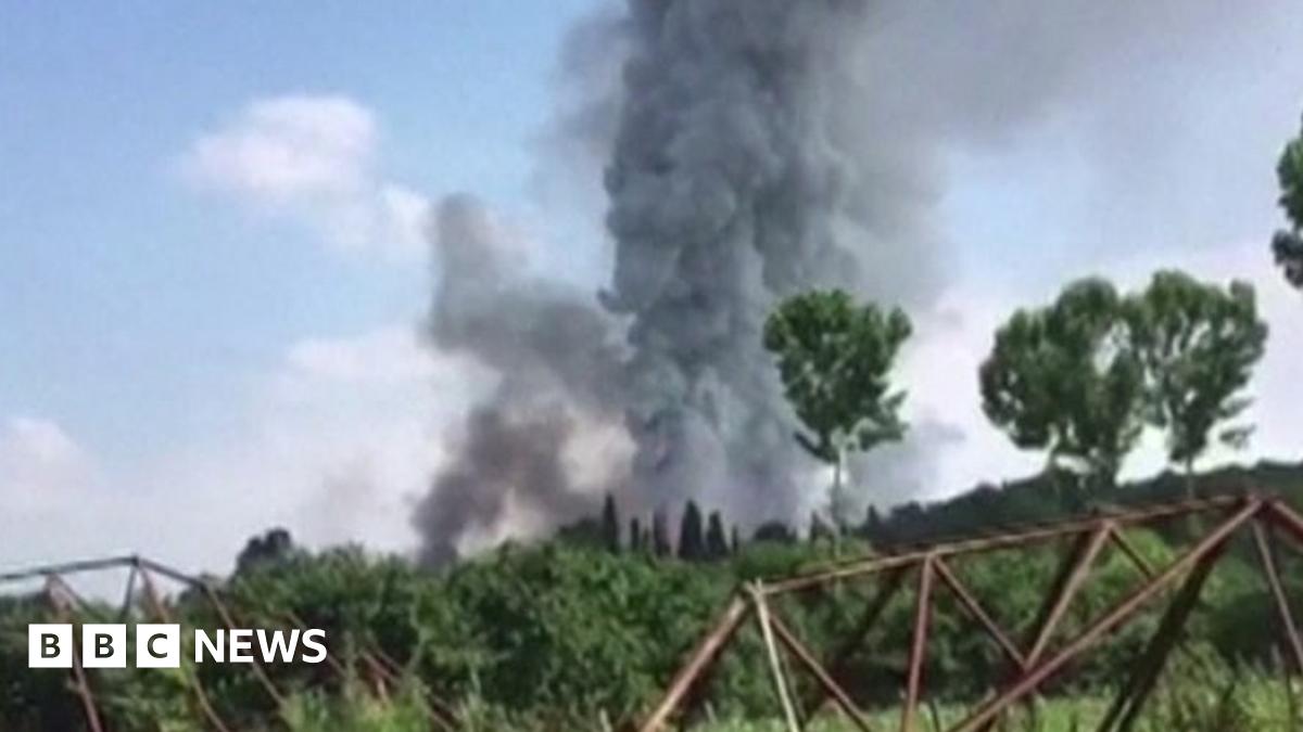 Turkey fireworks: Army removal hit by second deadly blast - BBC News