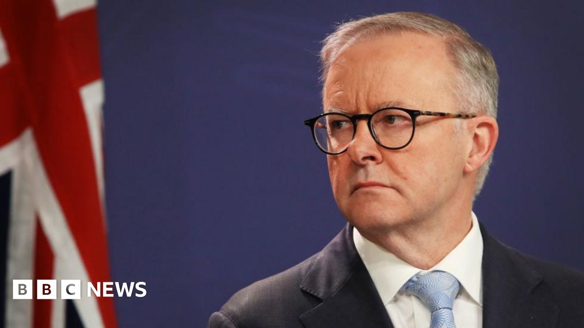 Aukus: Australia's new PM vows 'reset' with France after submarine row - BBC News
