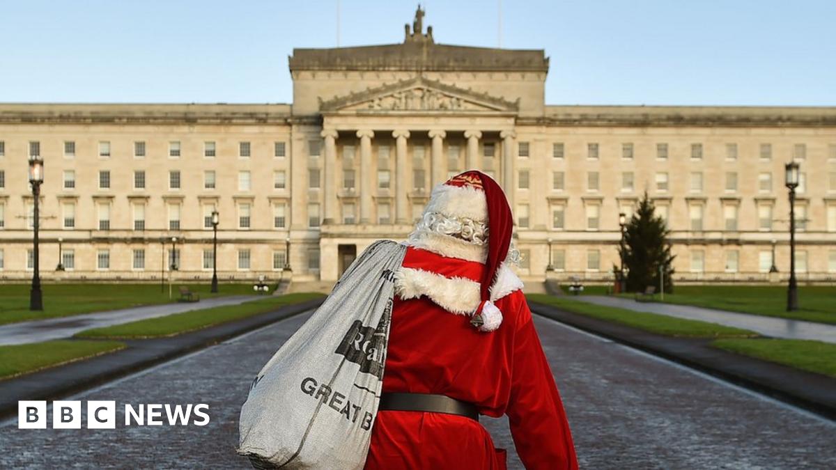 Stormont talks: Same decade, same approach - different outcome? - BBC News