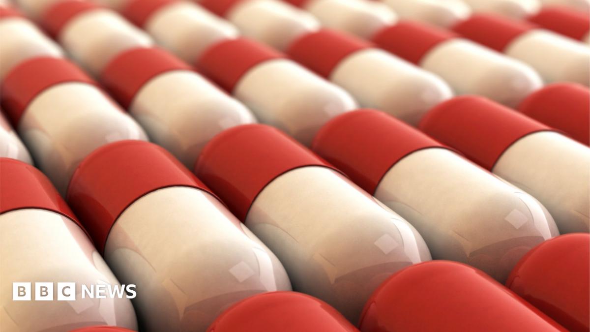 Generic prescription drugs: Are prices excessive? - BBC News