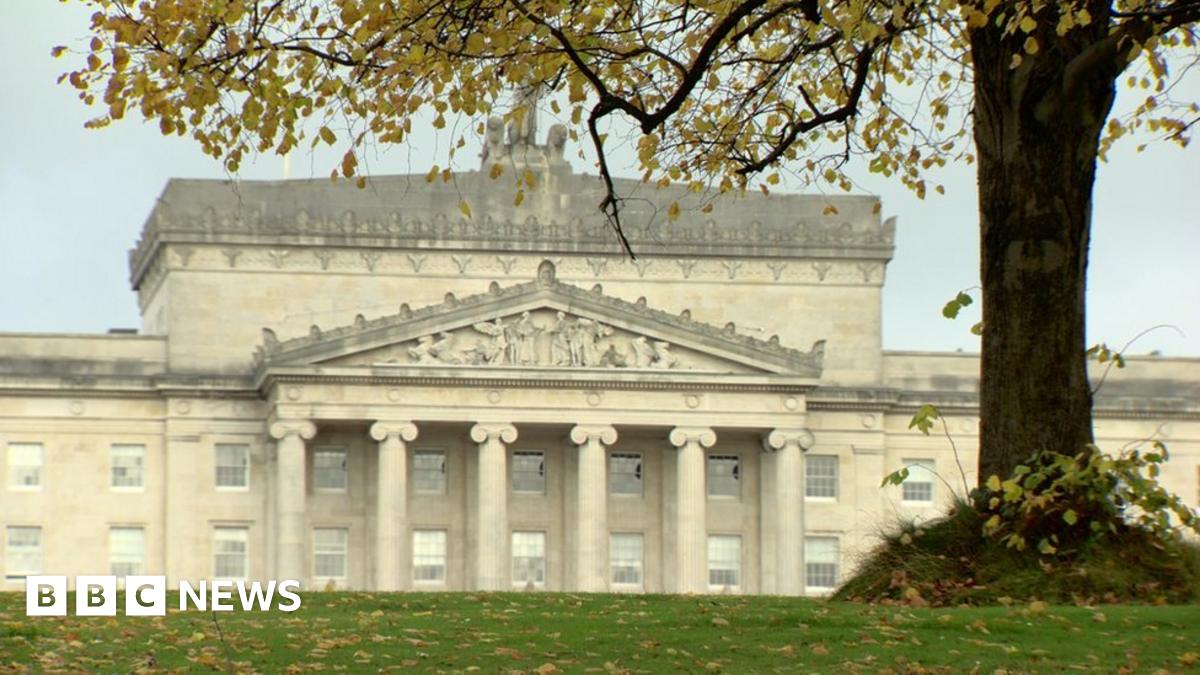 Stormont: Who is minding the shop without any ministers? - BBC News