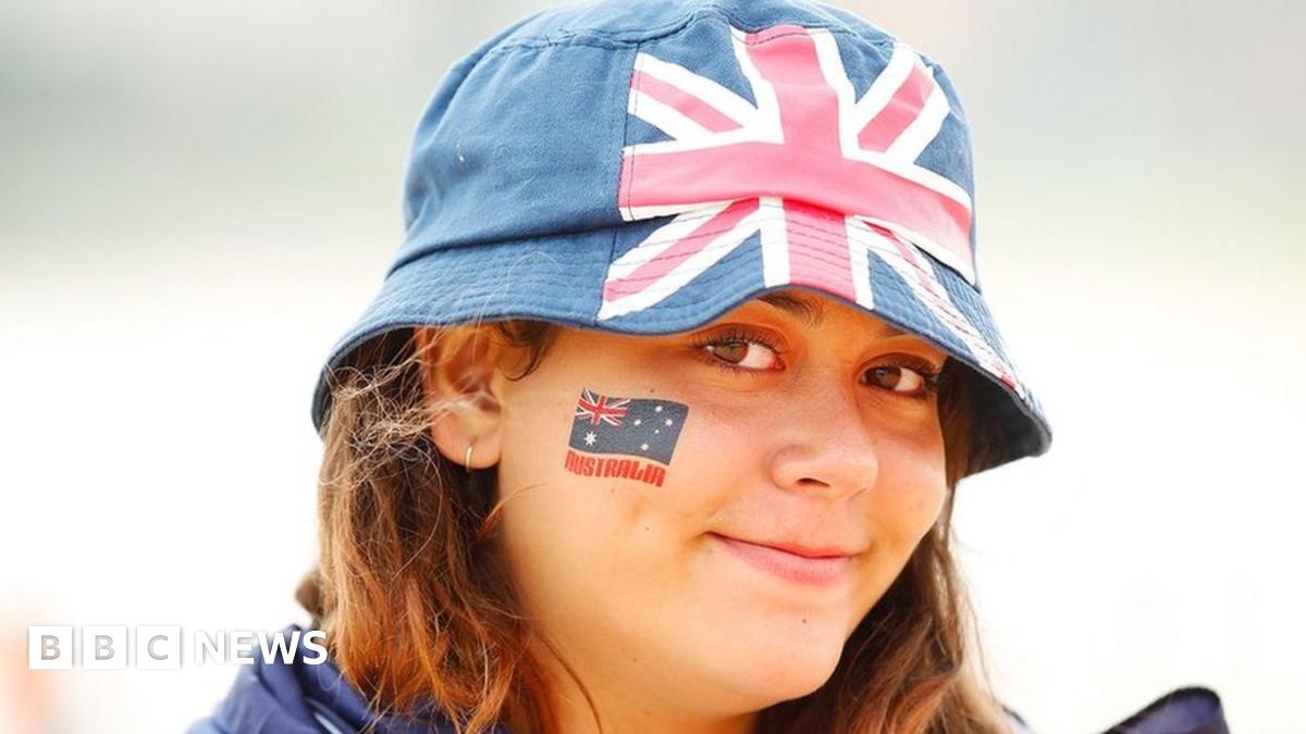 Australians living longer says welfare report - BBC News