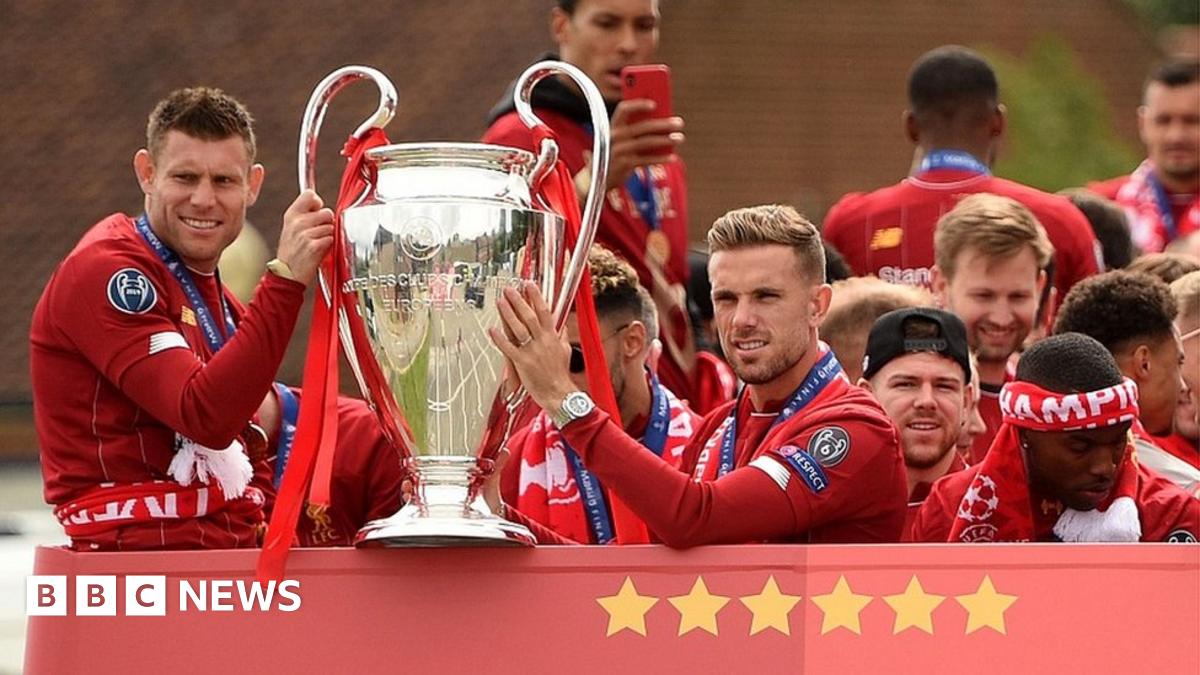 Champions League: Crowds number 750,000 at Liverpool parade - BBC News