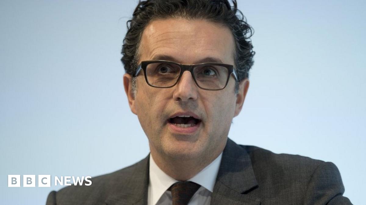 Channel 4 chief executive to stand down - BBC News