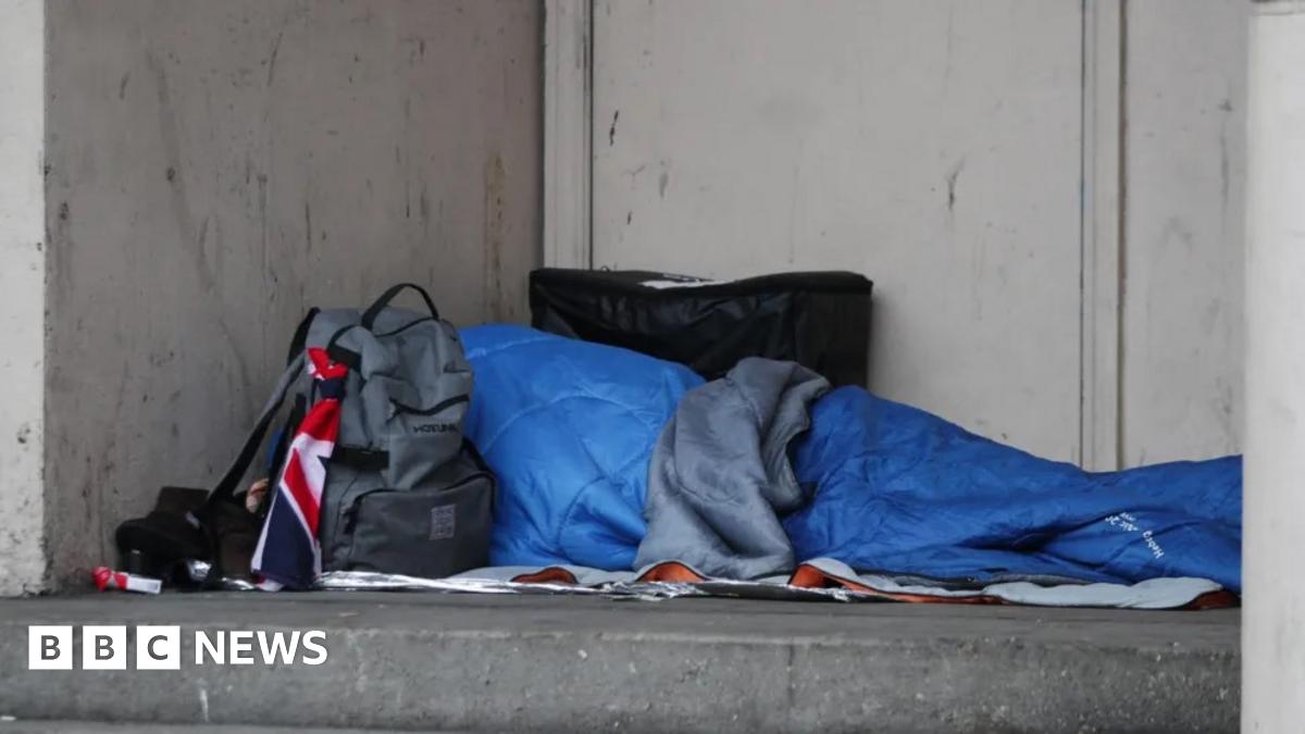 Devon council extends and increases homeless funds - BBC News