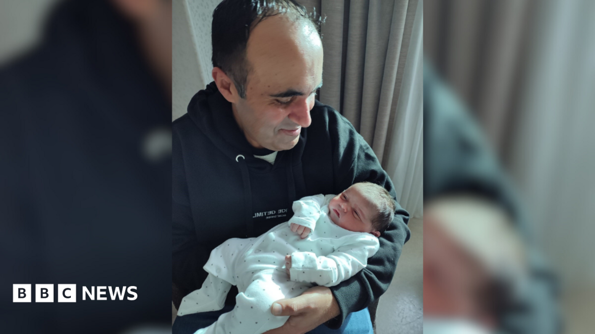Essex man stuck in Cyprus after surrogate baby born - BBC News