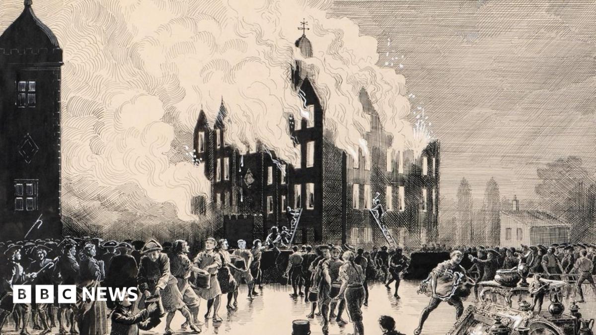 Belfast: The hidden castles under the city's shops - BBC News