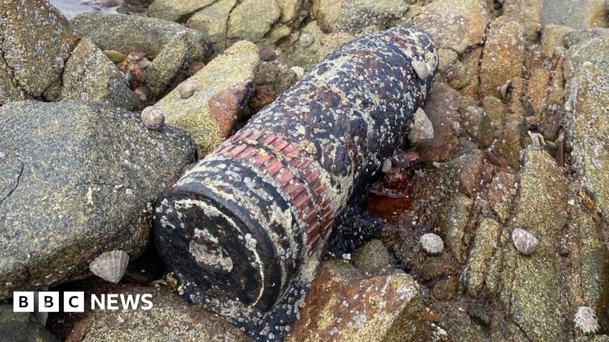 Unexploded WW2 bomb found and detonated on Jersey's east coast - BBC News