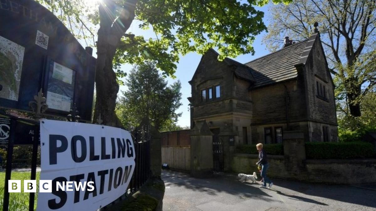 Voting in local elections enters final stages - BBC News