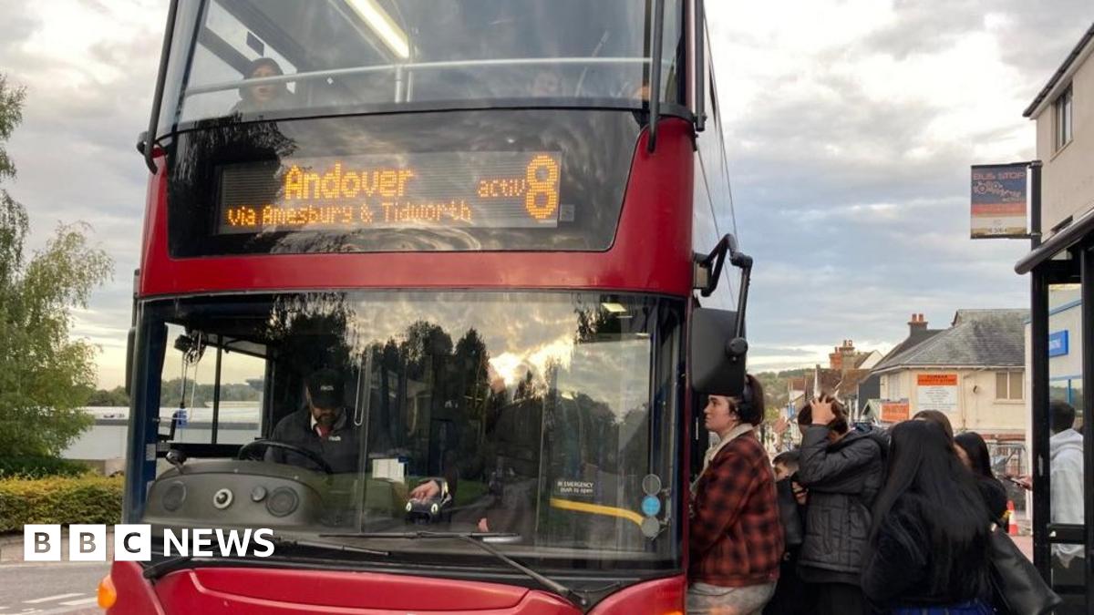 Driver shortage blamed for 'awful' Tidworth buses - BBC News
