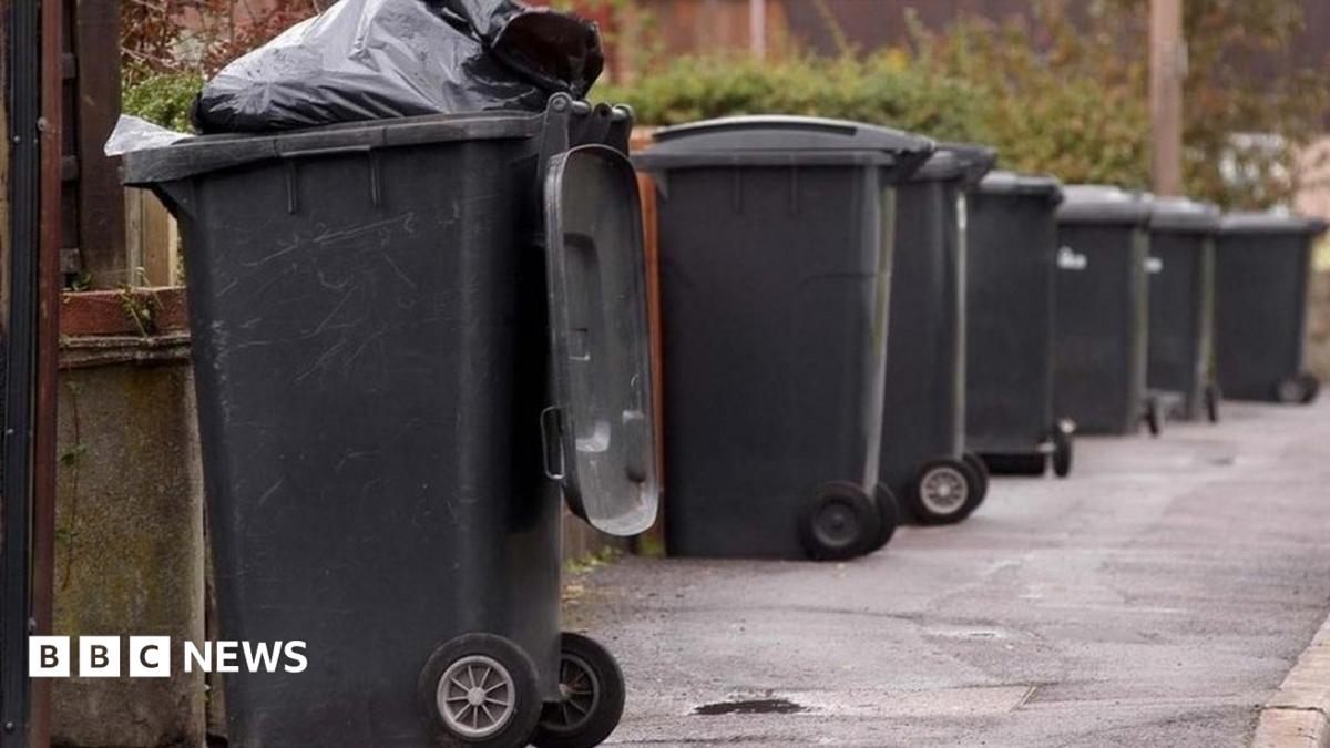 Bristol bin collection issues continue after routes changed - BBC News
