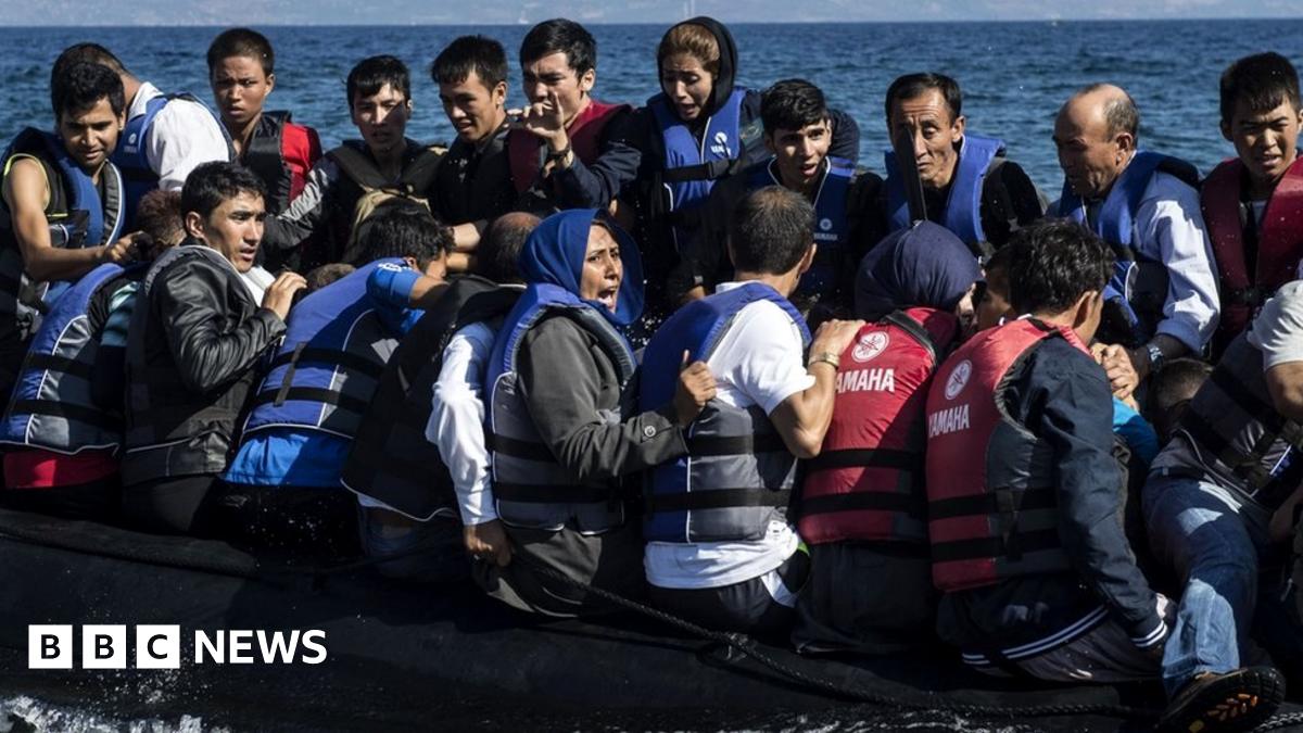 Greek plan to stop migrant boats with floating barriers - BBC News