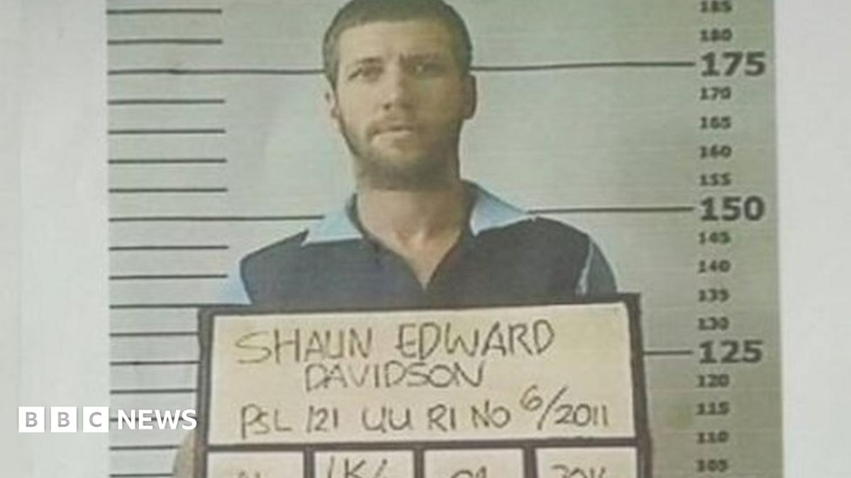 Shaun Davidson: Tracking Australia's most notorious jailbreaker - BBC News