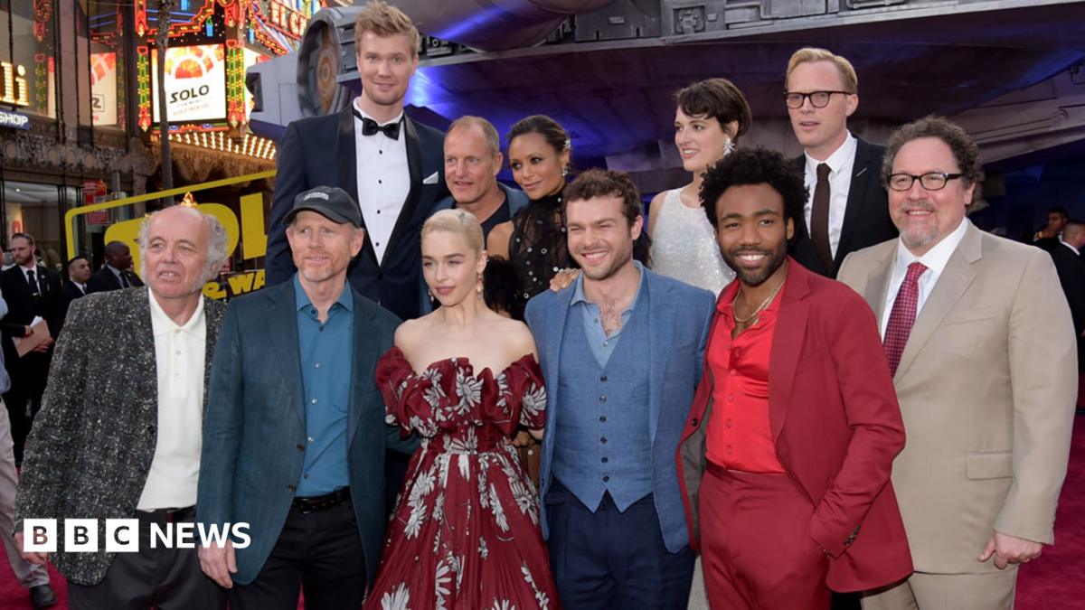 Solo: A Star Wars Story praised by first to see it - BBC News