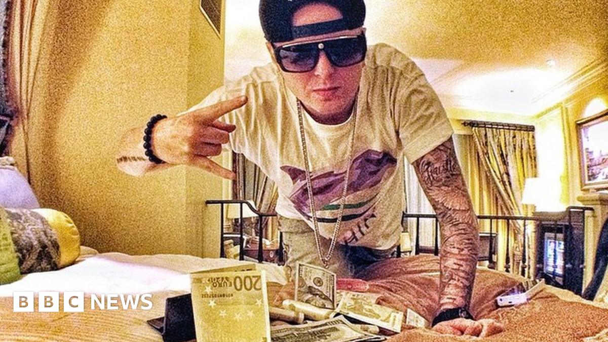 Plinofficial: Russian rapper who loved dollars arrested by FBI - BBC News