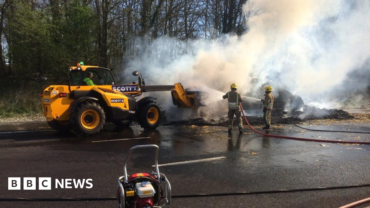 M5 in Gloucestershire reopens after lorry fire - BBC News