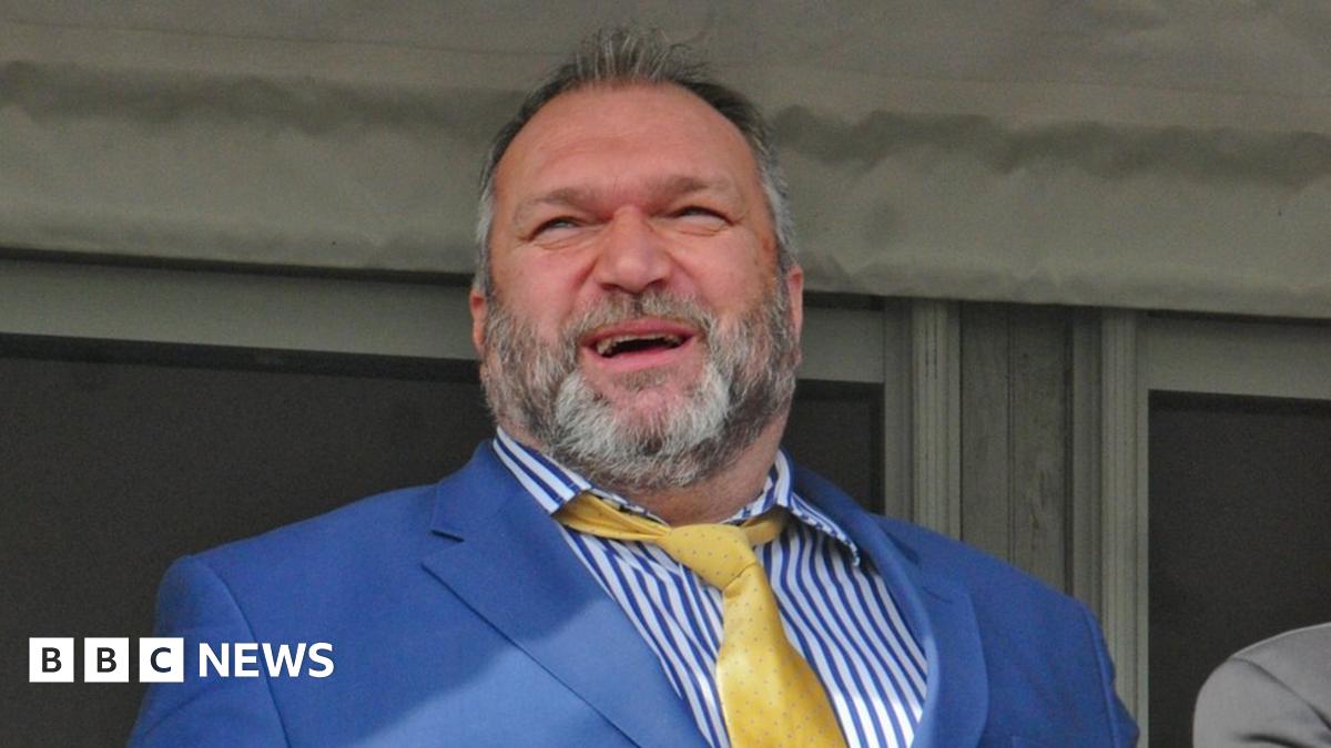 Neil Ruddock 'deliberately broke Andy Cole's legs' - BBC News