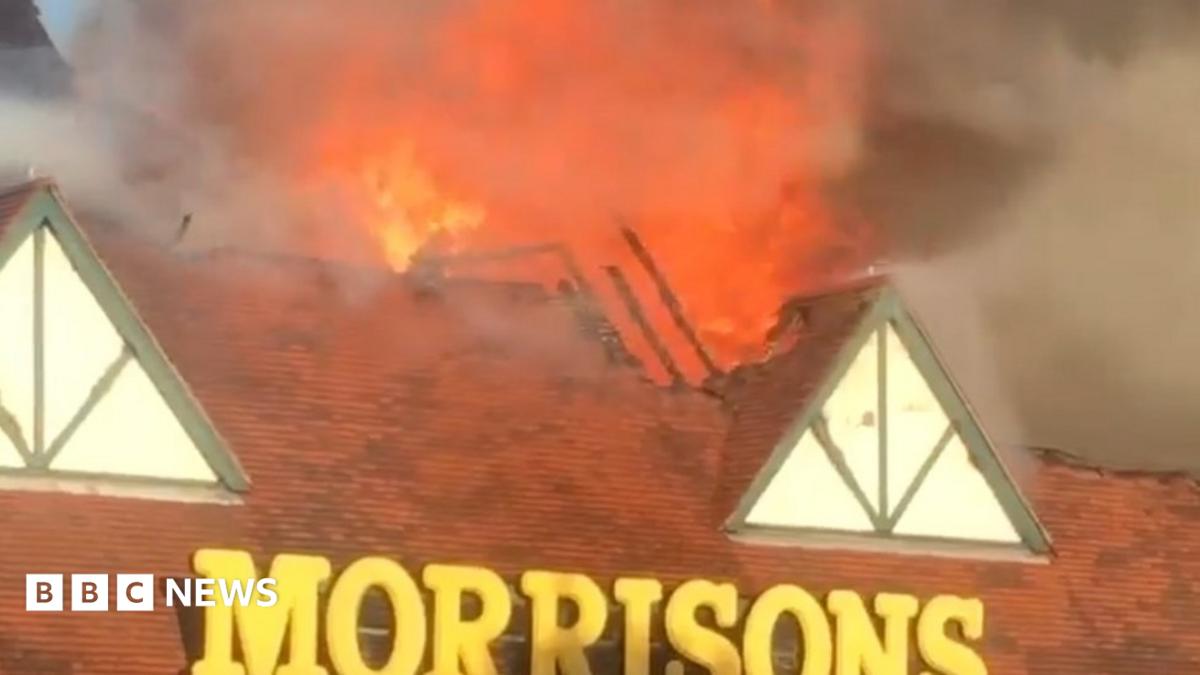 Folkestone Morrisons supermarket in flames - BBC News