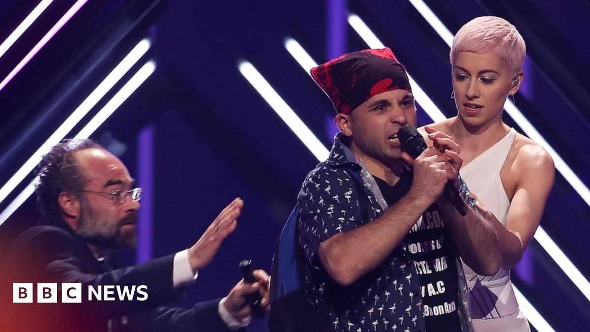 Stage stormed during UK's Eurovision song - BBC News