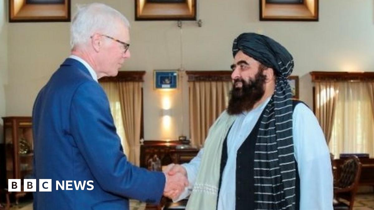 UK diplomats meet Taliban leaders in Afghanistan - BBC News