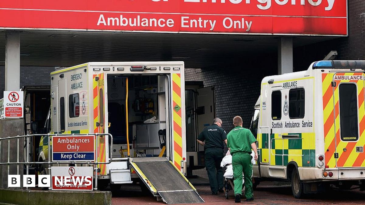 GMB union rejects improved NHS pay deal in Scotland - BBC News