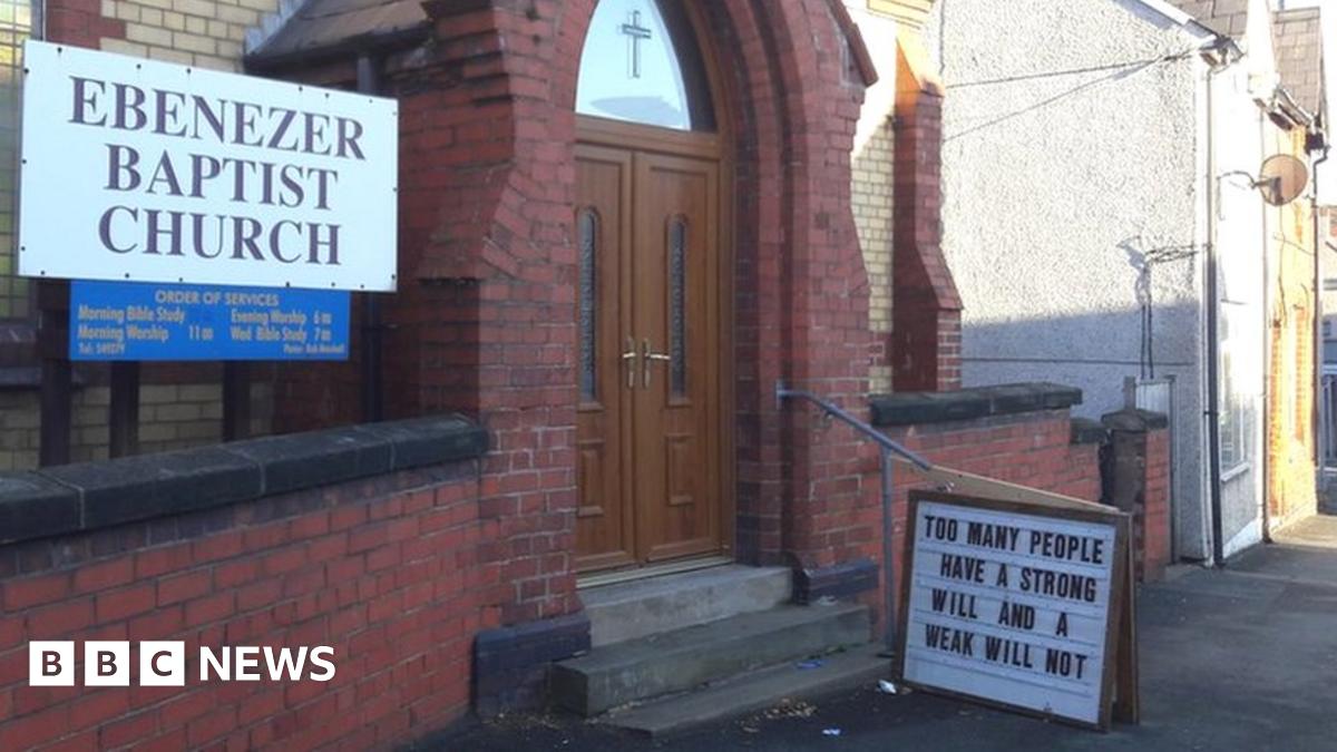 Buckley's Ebenezer Chapel slogans 'advertising' dispute - BBC News