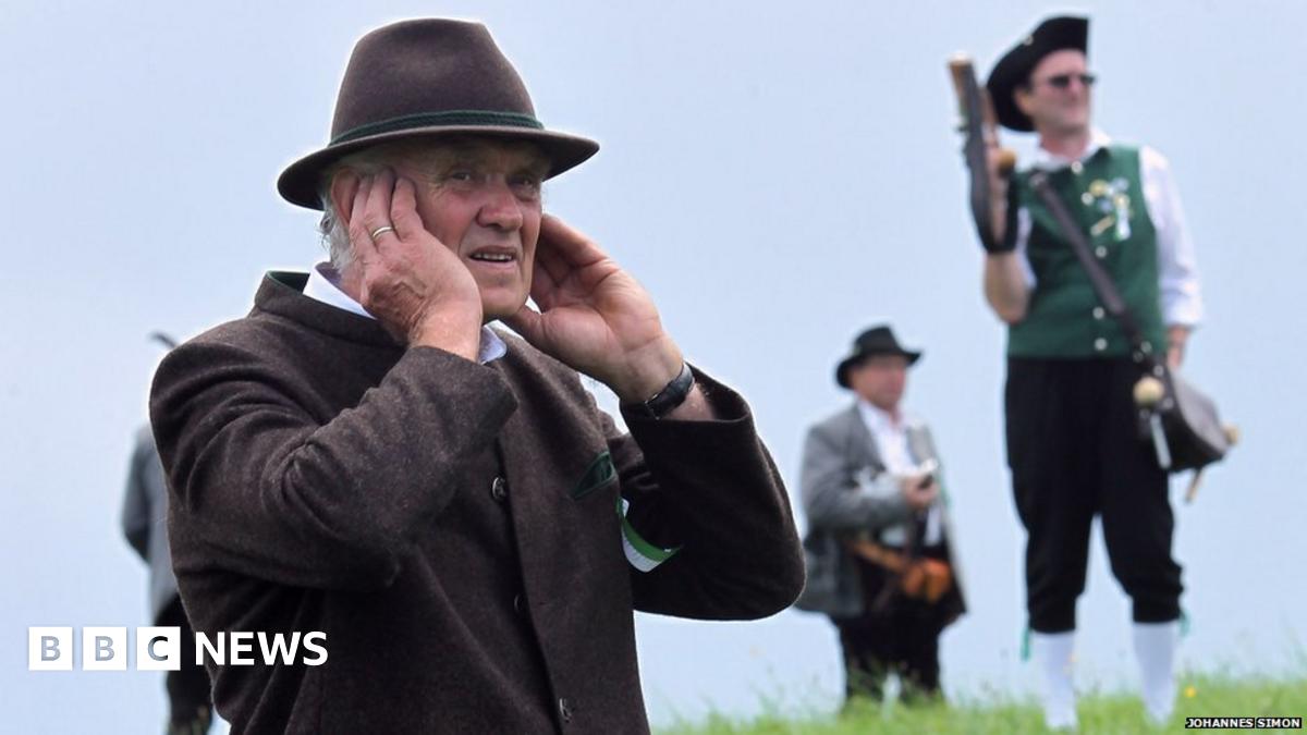 How Germany's love of silence led to the first earplug - BBC News