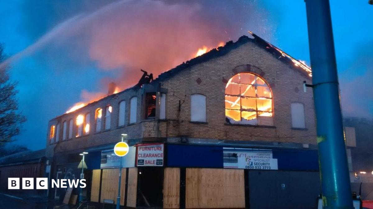 Roof collapse as fire engulfs furniture shop on City Road, Cardiff ...
