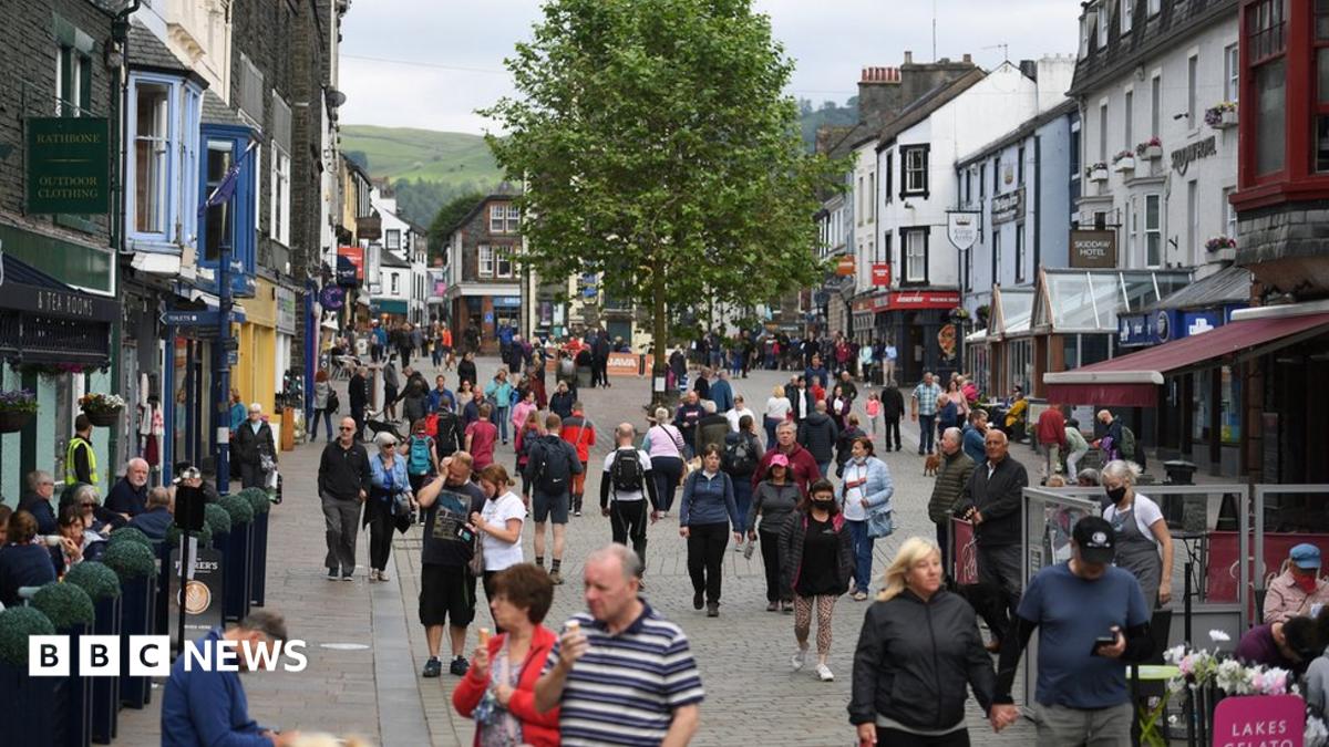 Keswick tourism group welcomes booking 'surge' - BBC News