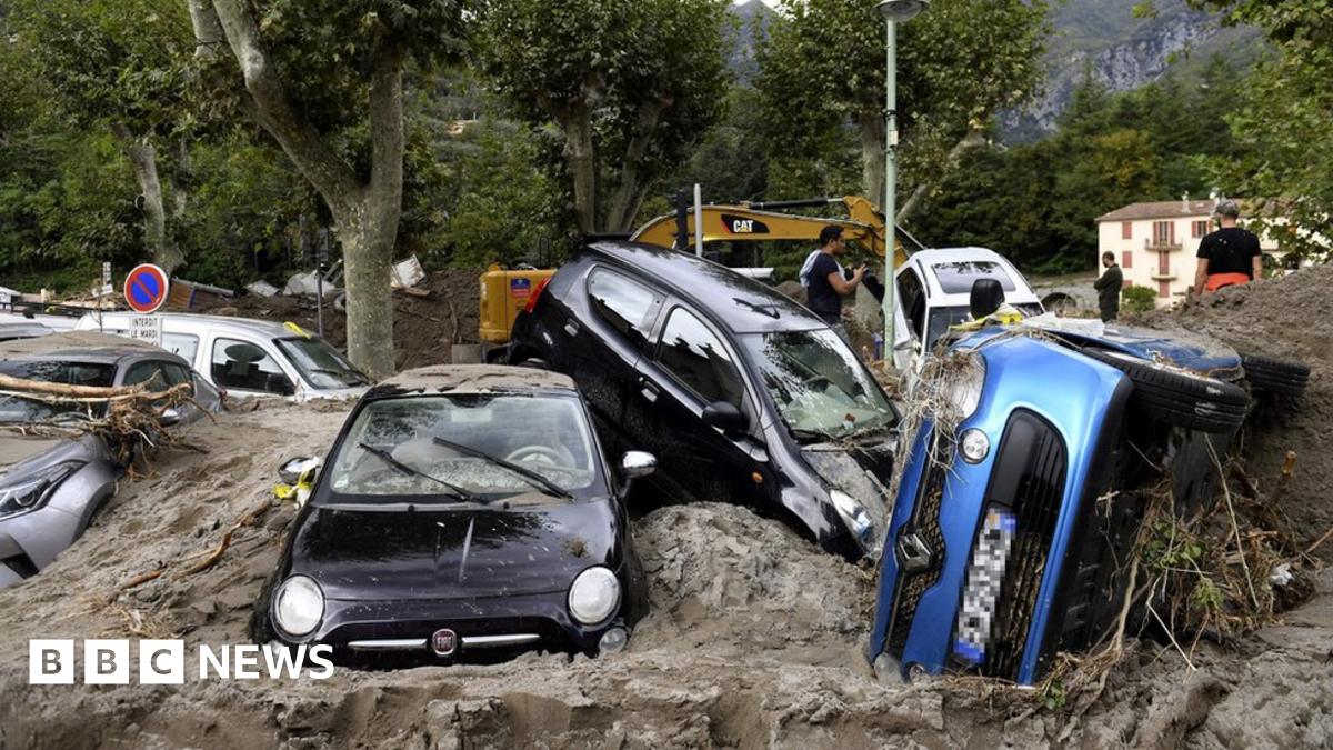 Storm Alex: Deadly flash floods hit France and Italy - BBC News