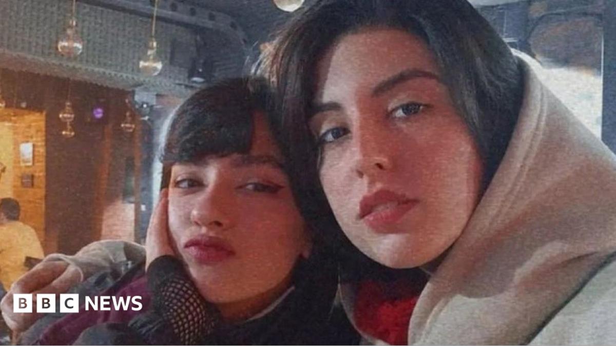 Aida Shakarami: Iran morality police arrests dead protester's sister ...