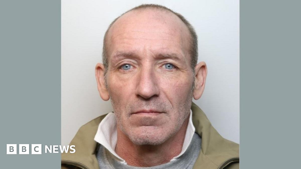 Lee Slavin jailed for Wiltshire home burglary - BBC News