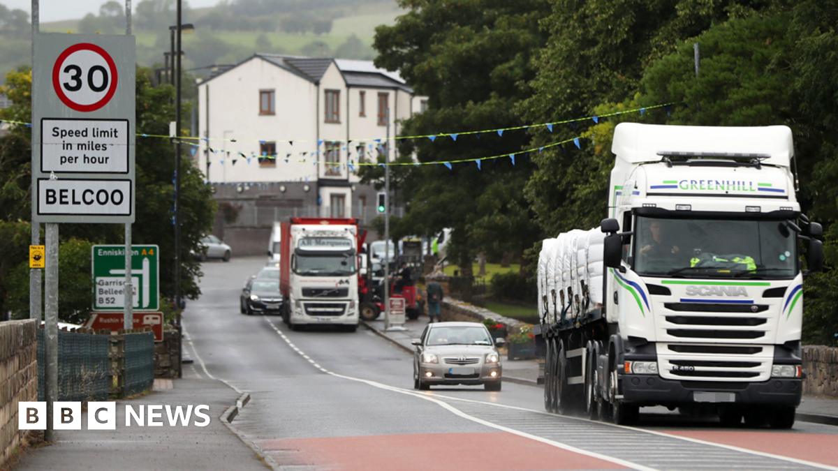 Irish border: Brexit committee says solution doubtful - BBC News