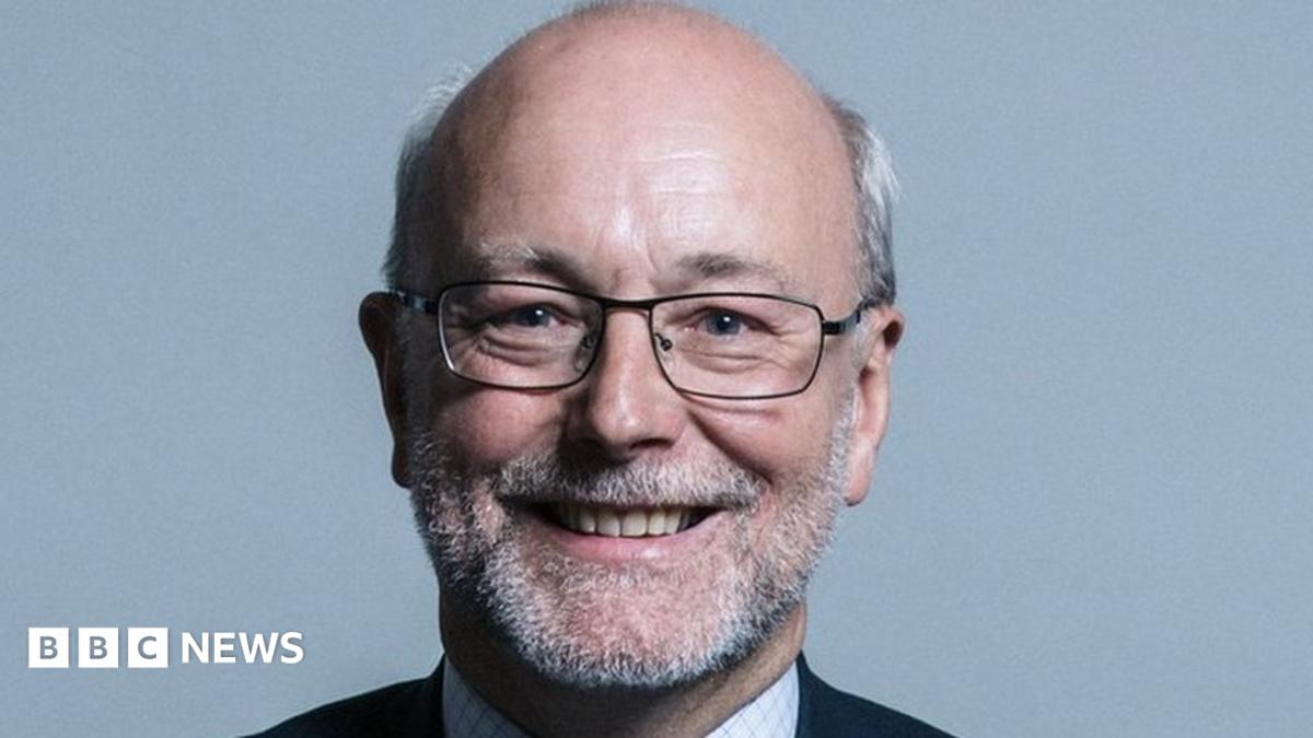 Stockton North MP Alex Cunningham to retire at next election - BBC News